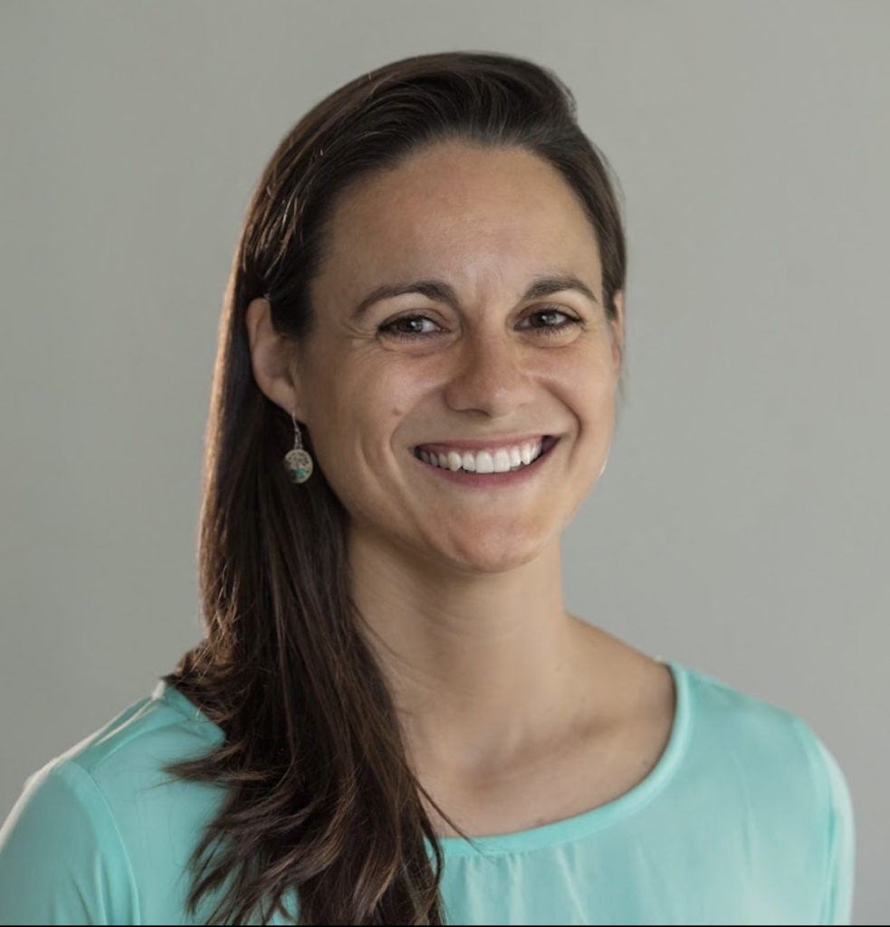 How dietician Maria Mendoza is helping Latinos eat healthier and ...